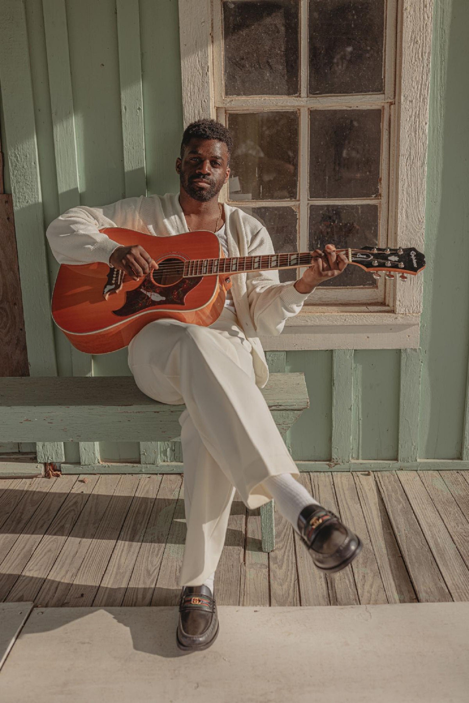 Abraham Alexander: Emerging Singer, Songwriter Announced as Gibson's ...