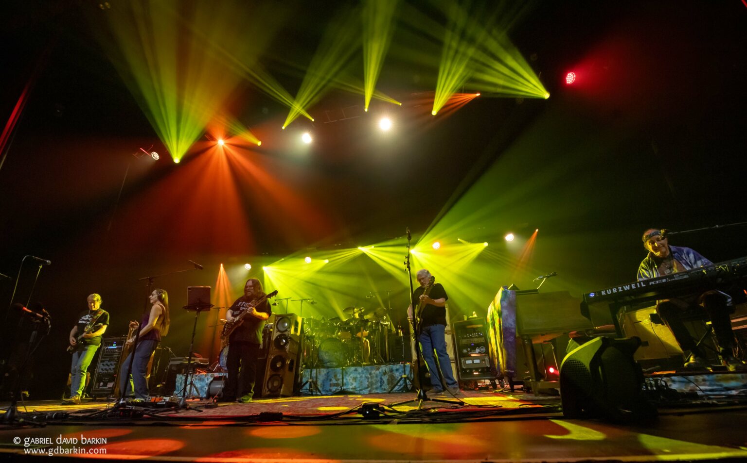 Dark Star Orchestra Makes a Deep Connection at the Fox